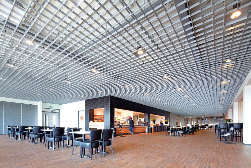 Plafón lineal HUNTER DOUGLAS - Alporta - sintético